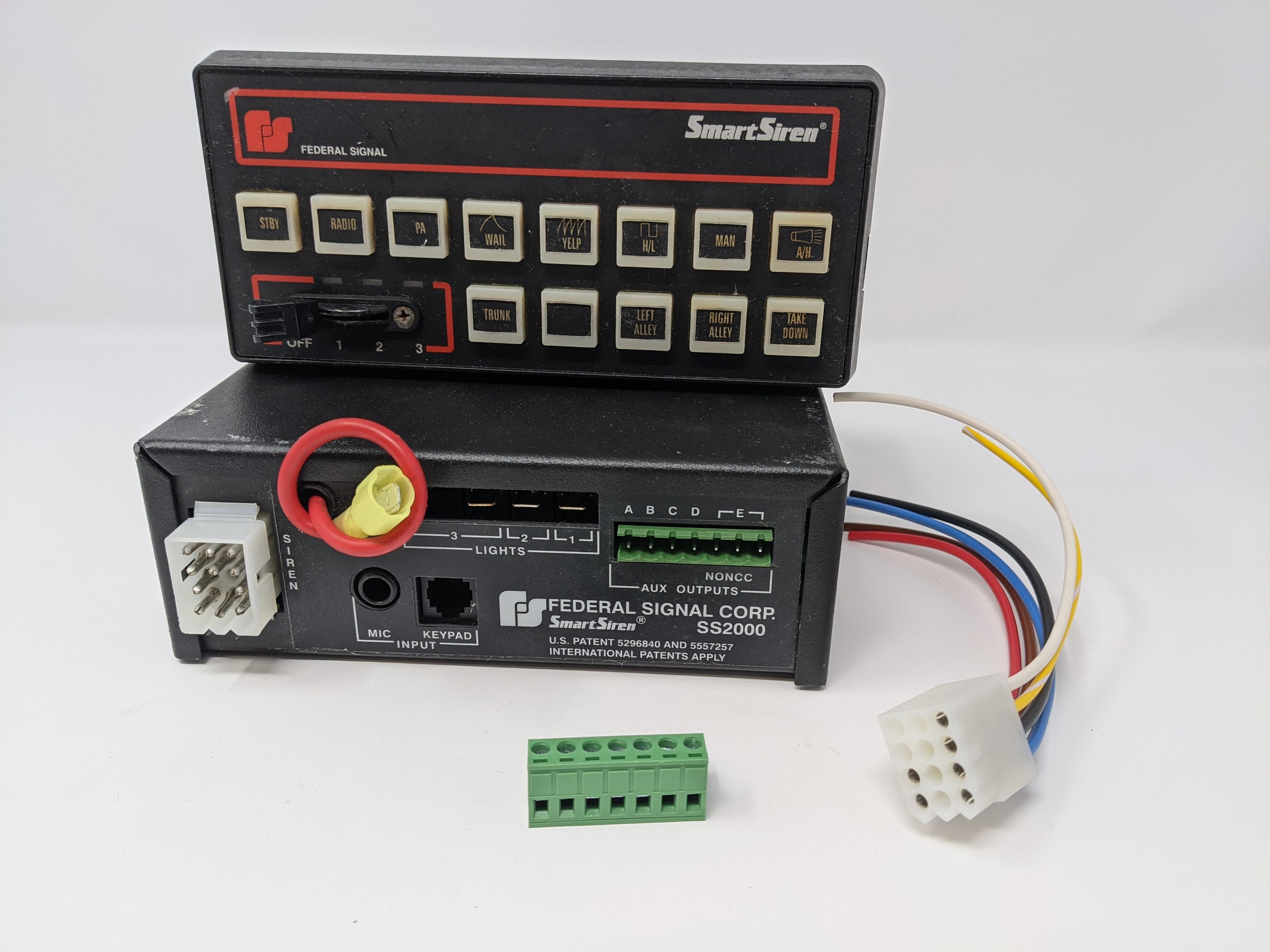 Federal Signal SS2000 Smart Siren and Light Controller — YP Signal Corp